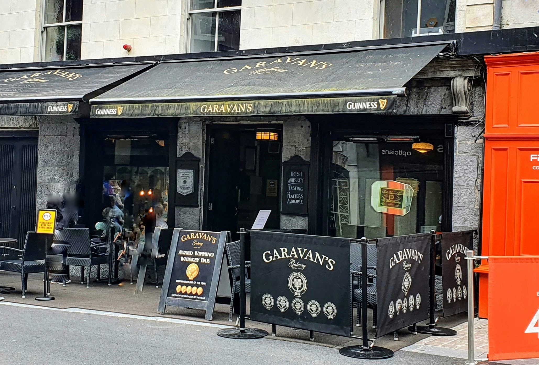 Pubs | Open in Galway