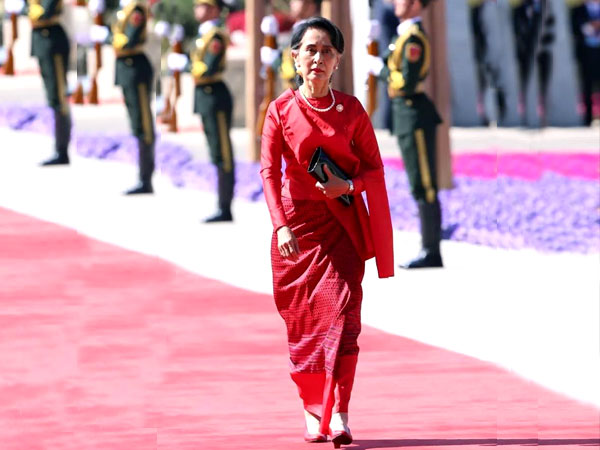 Traditional Clothing In Myanmar