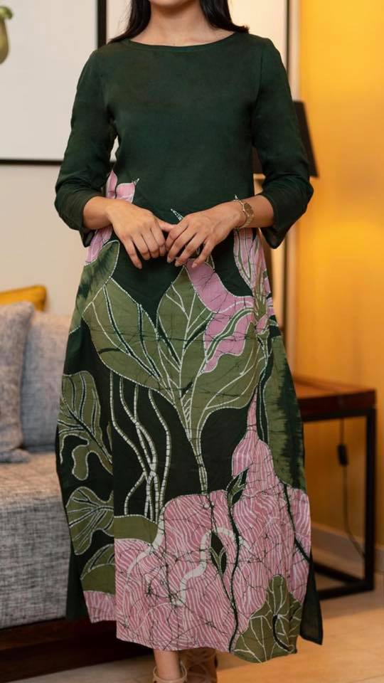 Sri Lanka Latest Bathik Frock Design For Girls 2021 Sarangi Fashion lk ...