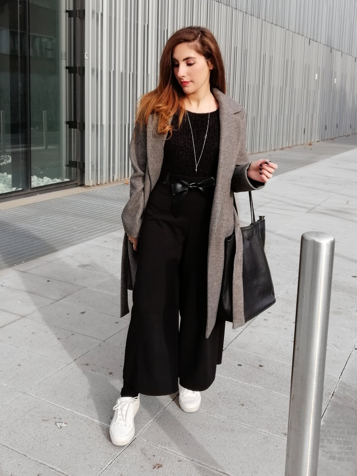 O U T F I T D E T A I L S