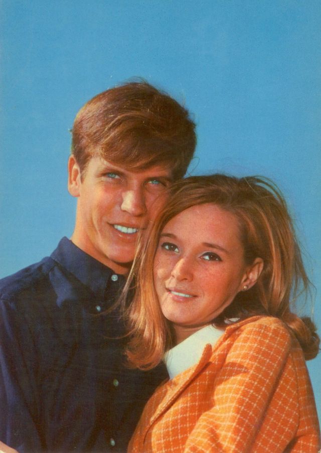 30 Romantic Photos of the ’60s Couples ~ Vintage Everyday
