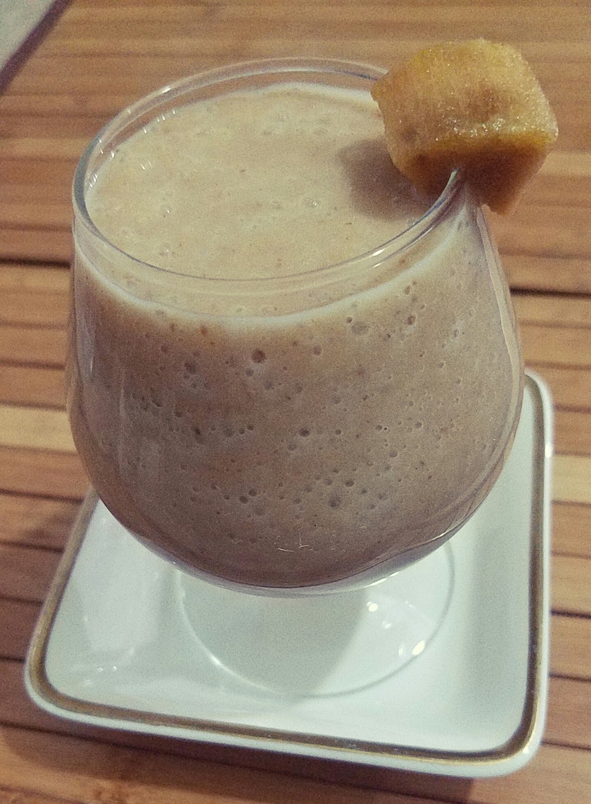 The Hoggerz: Healthy Sapodilla/Chikoo Milkshake