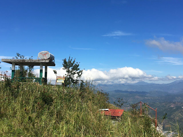 Hiking in La Trinidad : Tayawan View Deck and Mt. Kalugong