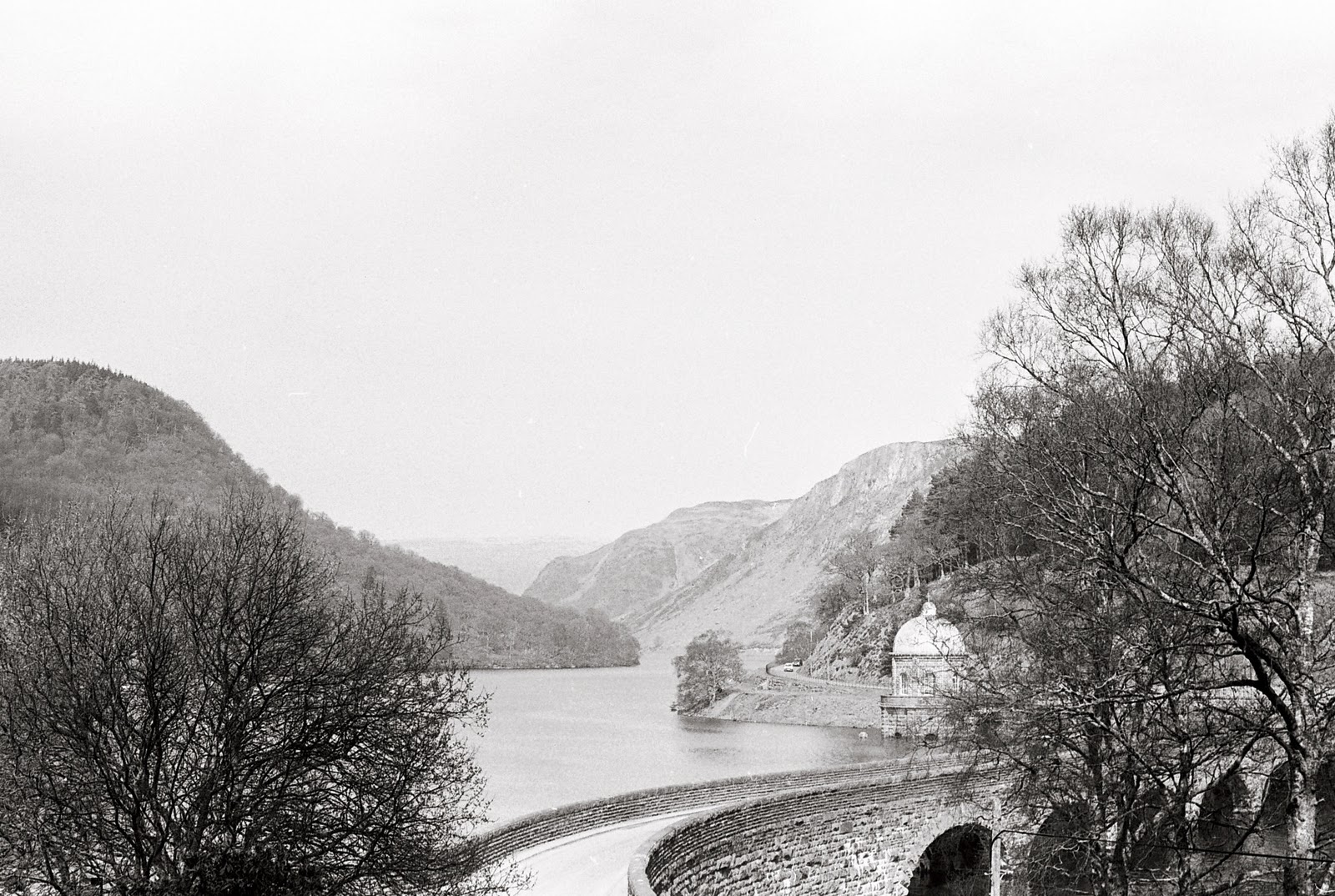 Walkies and Cheescake: Mae`r Cwm Elan Yn Eich Croesaw - The Elan Valley ...