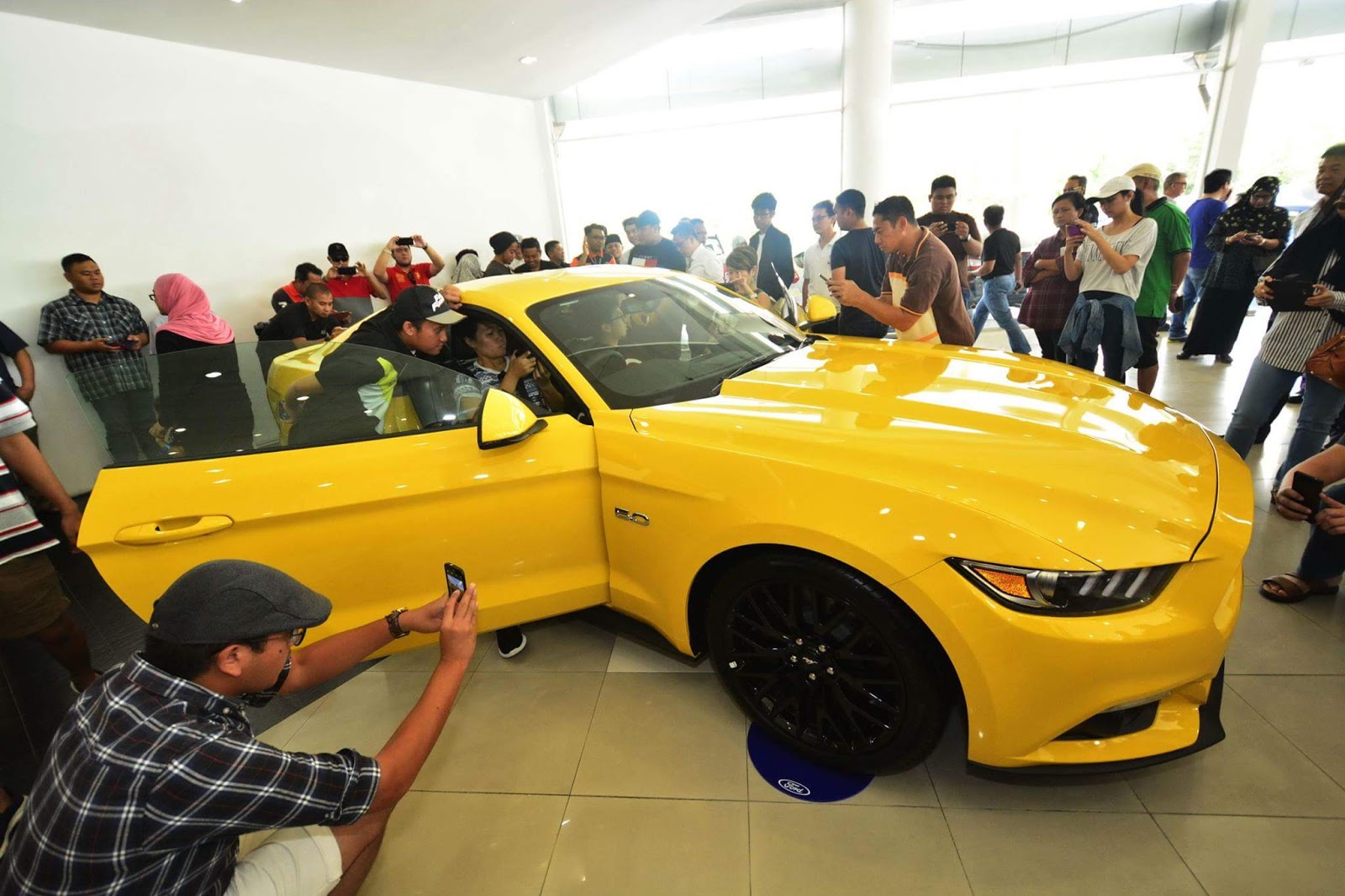 brunei-er34.blogspot.com: New Car In Brunei - Ford Mustang (MY2015 ...