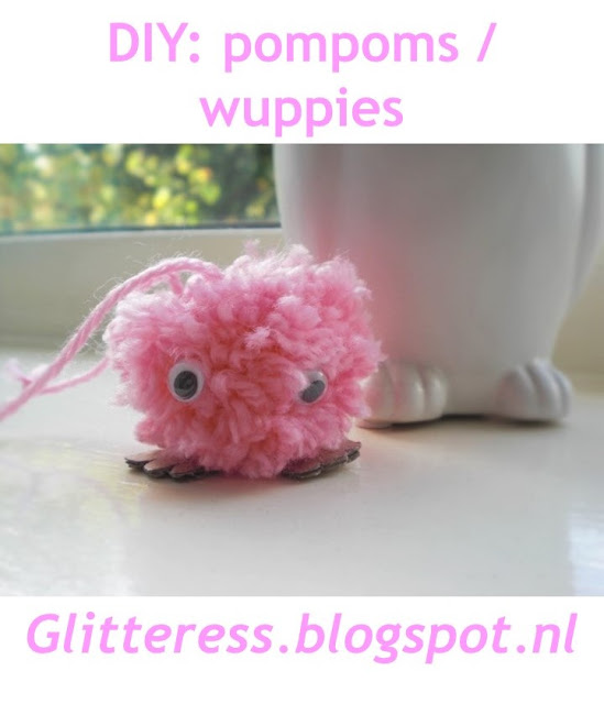 DIY: pompoms / wuppies | The DIY Life - Nederlandse DIY blog