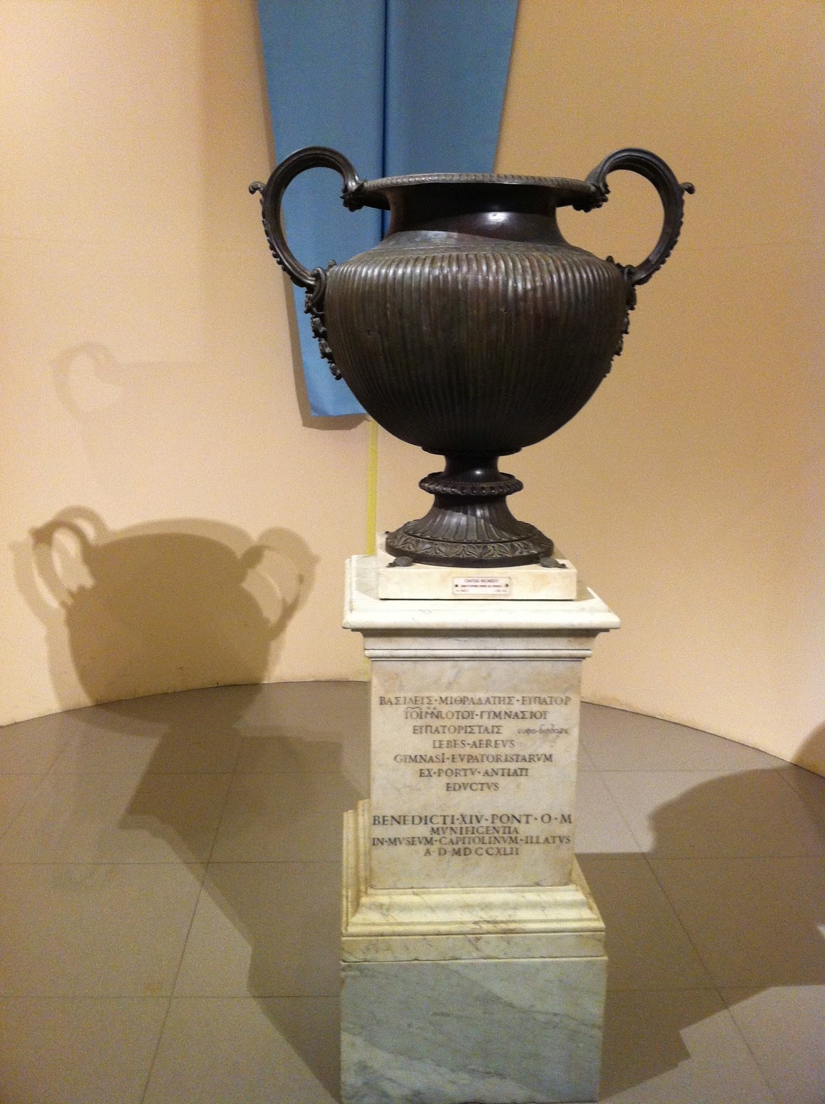 The Collecting History of Stolen Art: the Capitoline Museums’ krater of ...