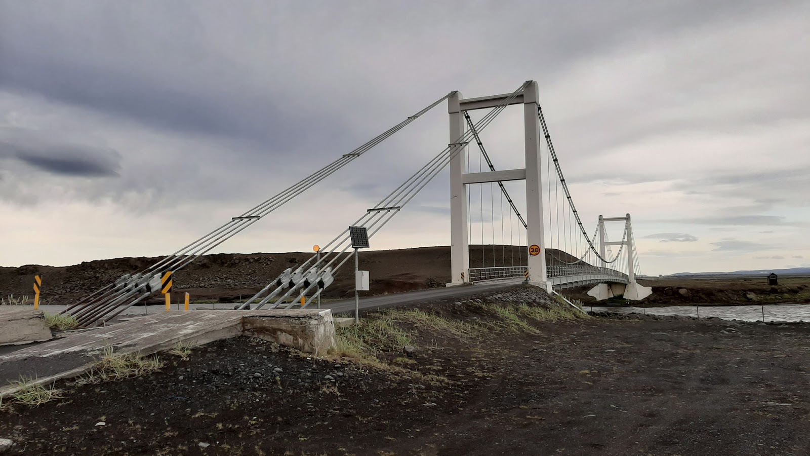 The Happy Pontist: Iceland bridges: 3. Suspension bridge over Jökulsá á ...
