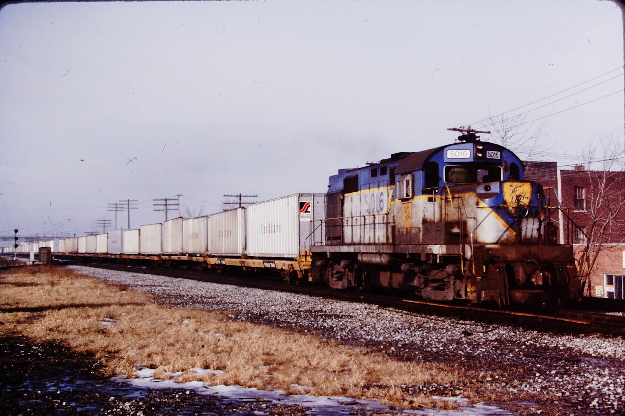 D & H "Colonie Main" layout: Single-engine TOFC and COFC trains