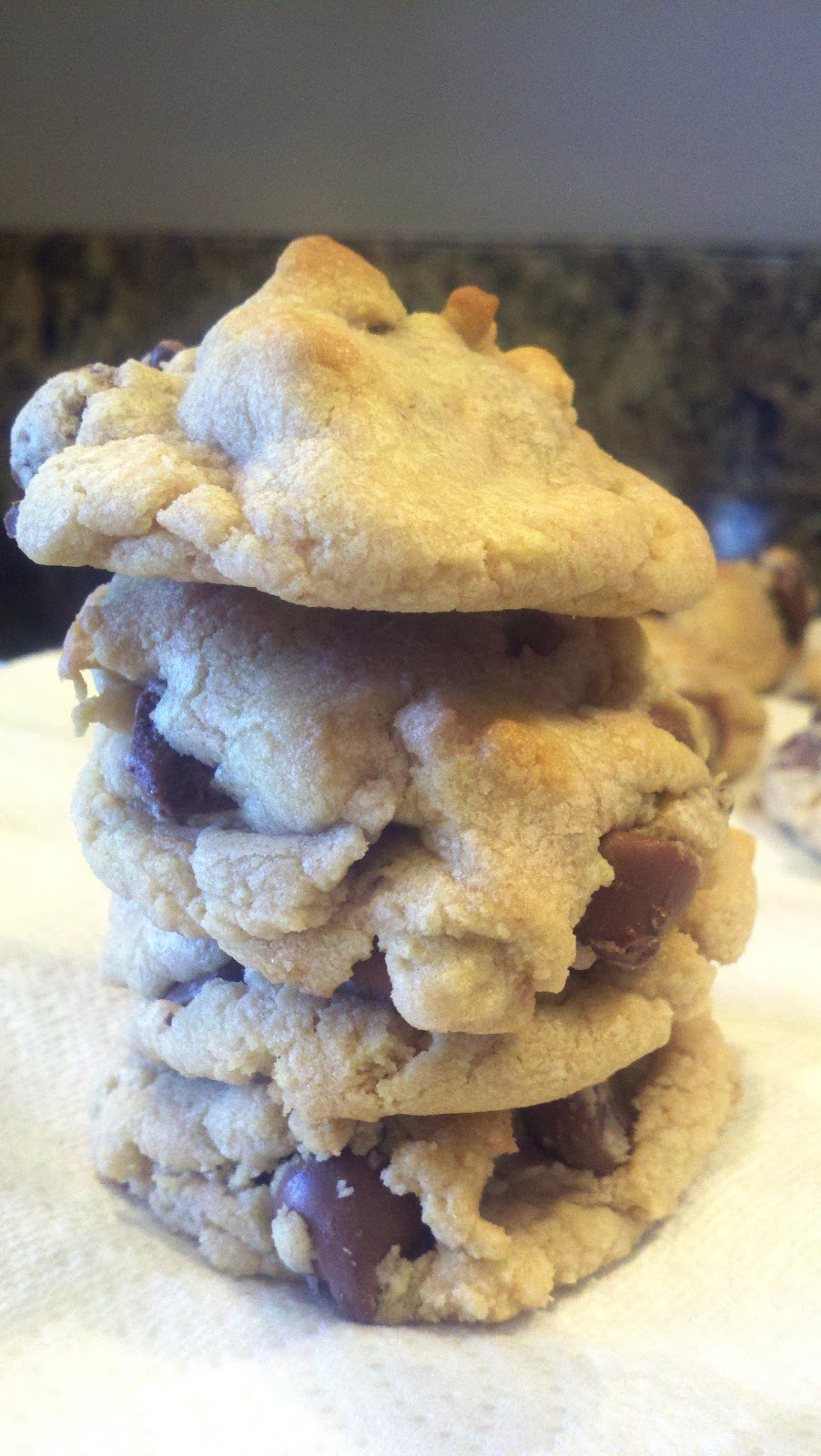 The Nummy Little Blog: Buffo's Chocolate Chip Cookies