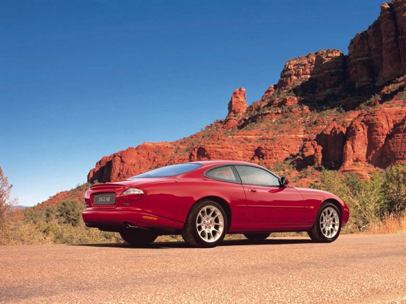 unicowallpapers: 8 autos del 2000