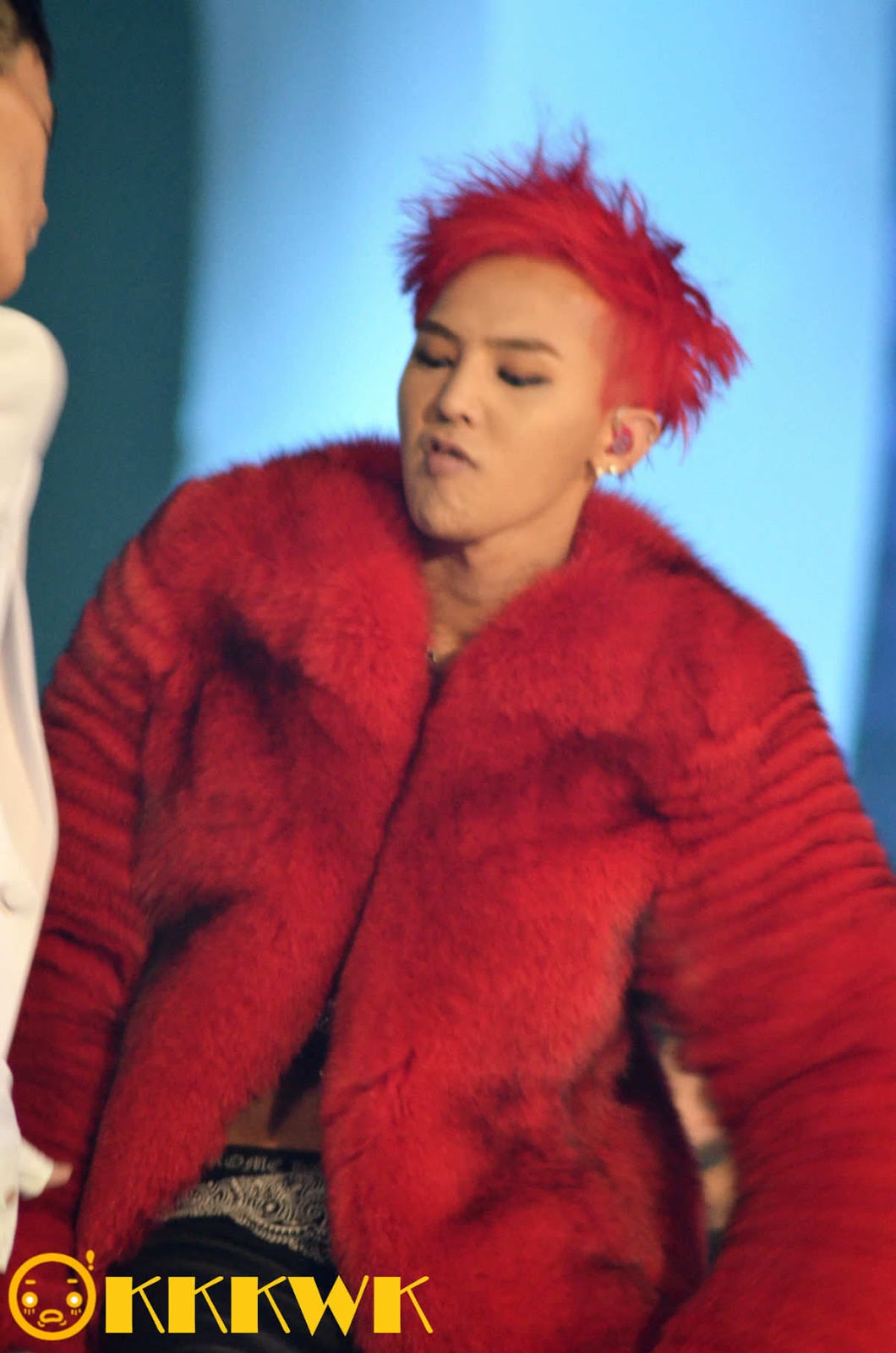 G Dragon Red Hair Mama