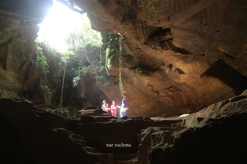 Wonderful Indonesia di Goa Pote Bukit Jaddih dan Arosbaya