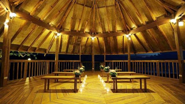 Bohol's Roving Eye: Bohol's BOFFO Resort Beguiles & Bewitches