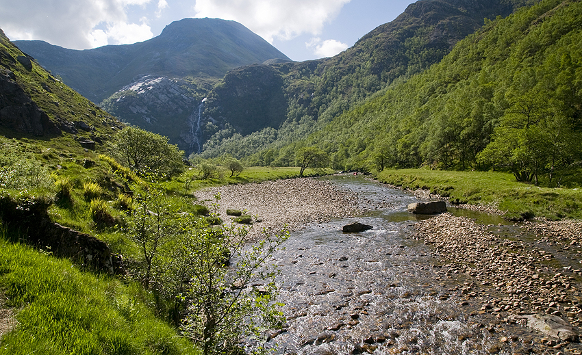 Around Scotland: GLEN NEVIS & STEALL FALLS