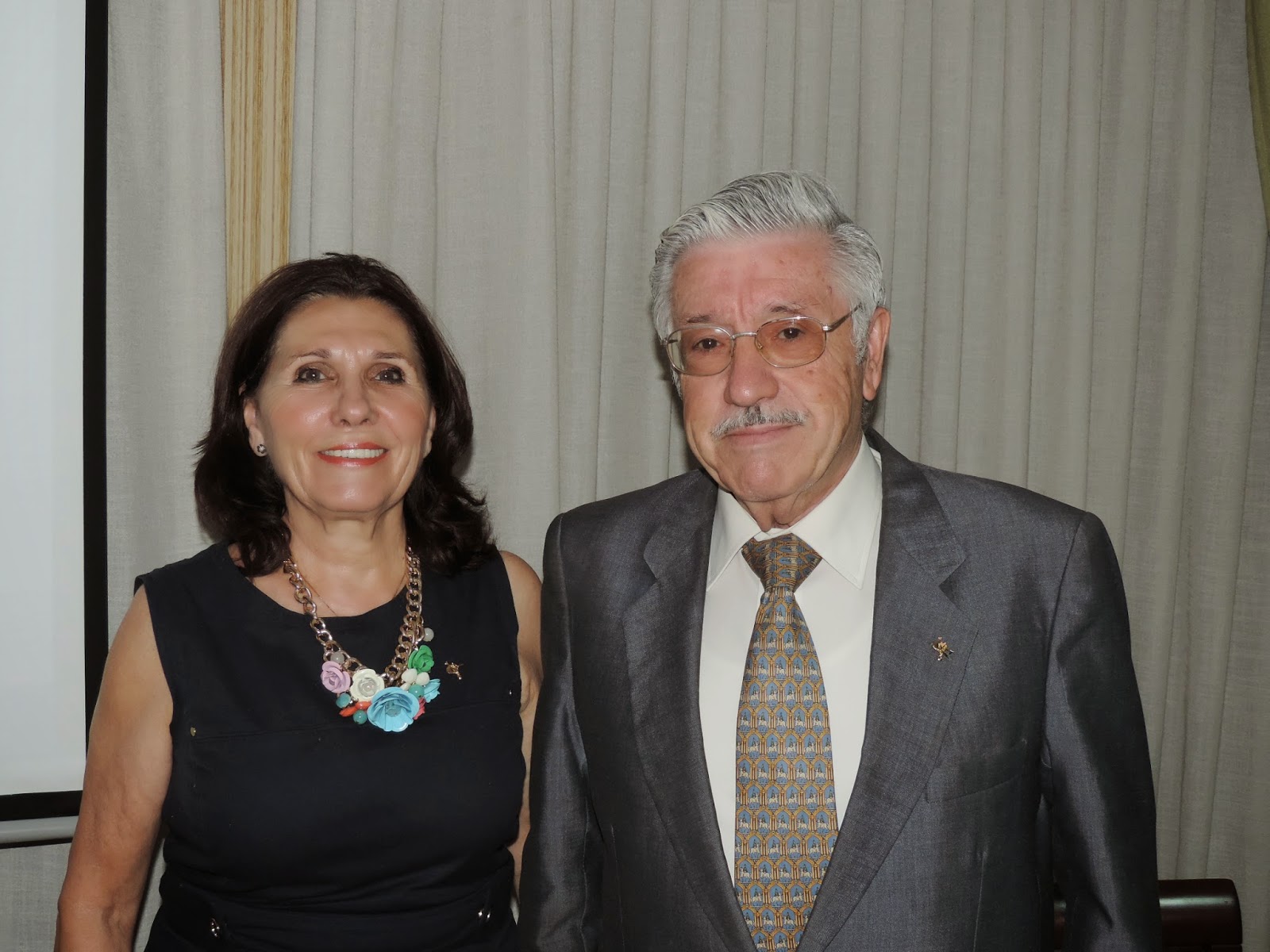 CURSO DE TEMAS SEVILLANOS: 10/6 ÁNGELES LOSADA Y CORAL SANTA ÁNGELA