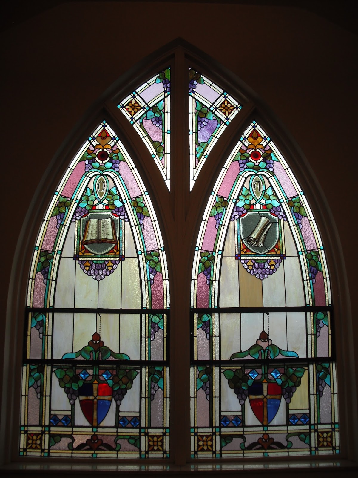 Historic LDS Architecture: Liberty Ward: Stained Glass Details