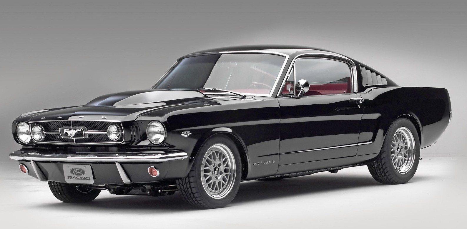 EL FORD MUSTANG PREPARA SU ANIVERSARIO