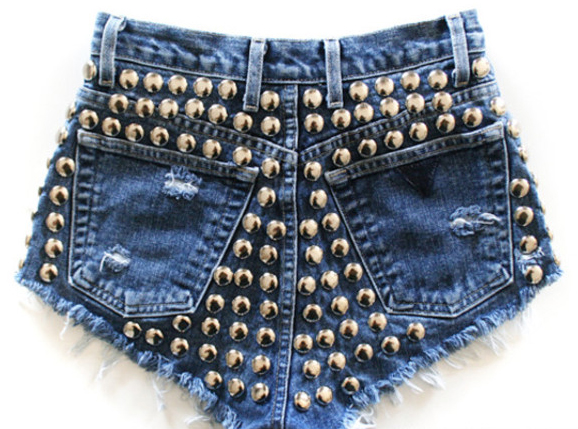 LOVE LUST LIKE: Studs and Spikes