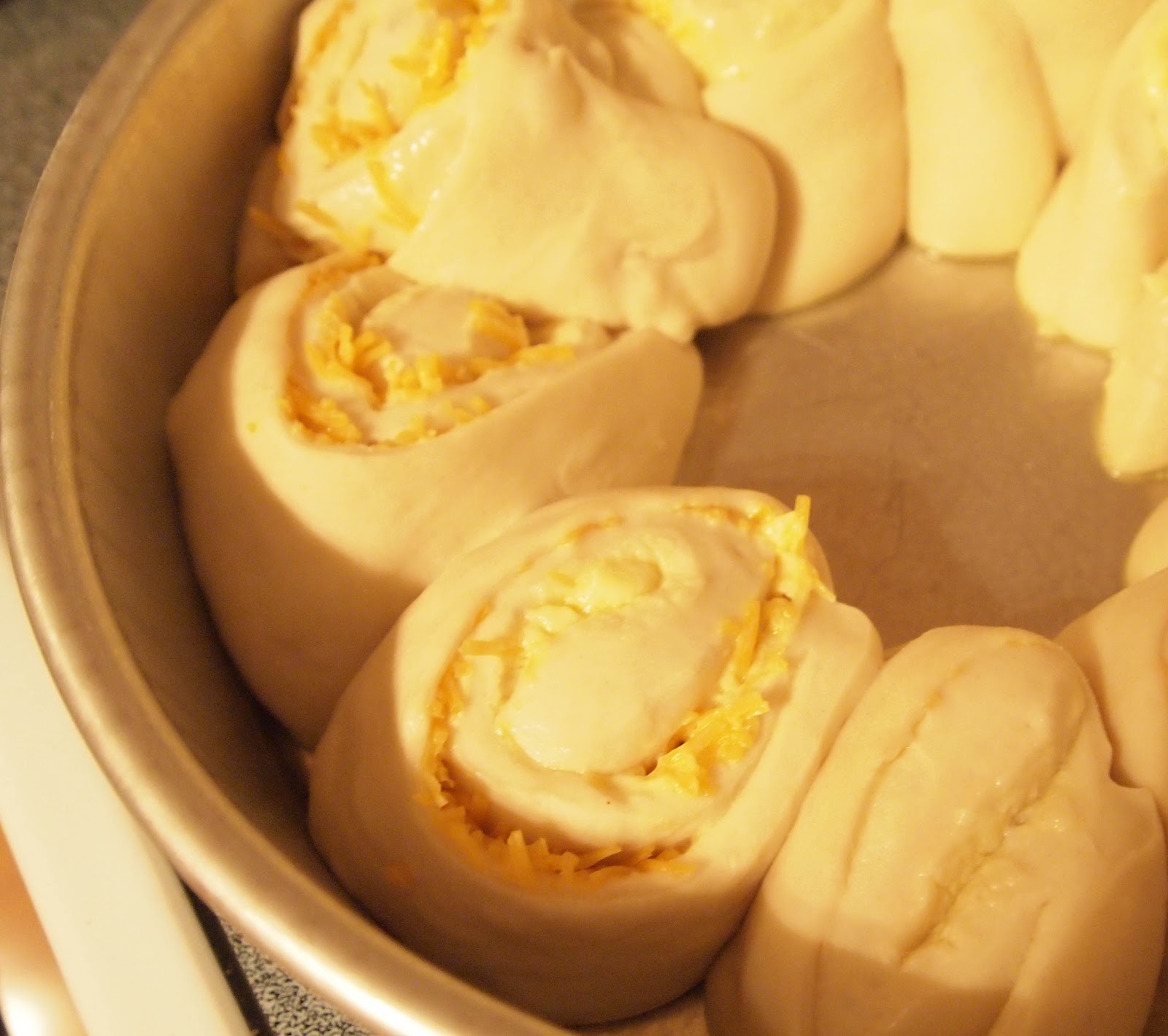 Milwaukee Kitchen: Easy Cheesy Bread