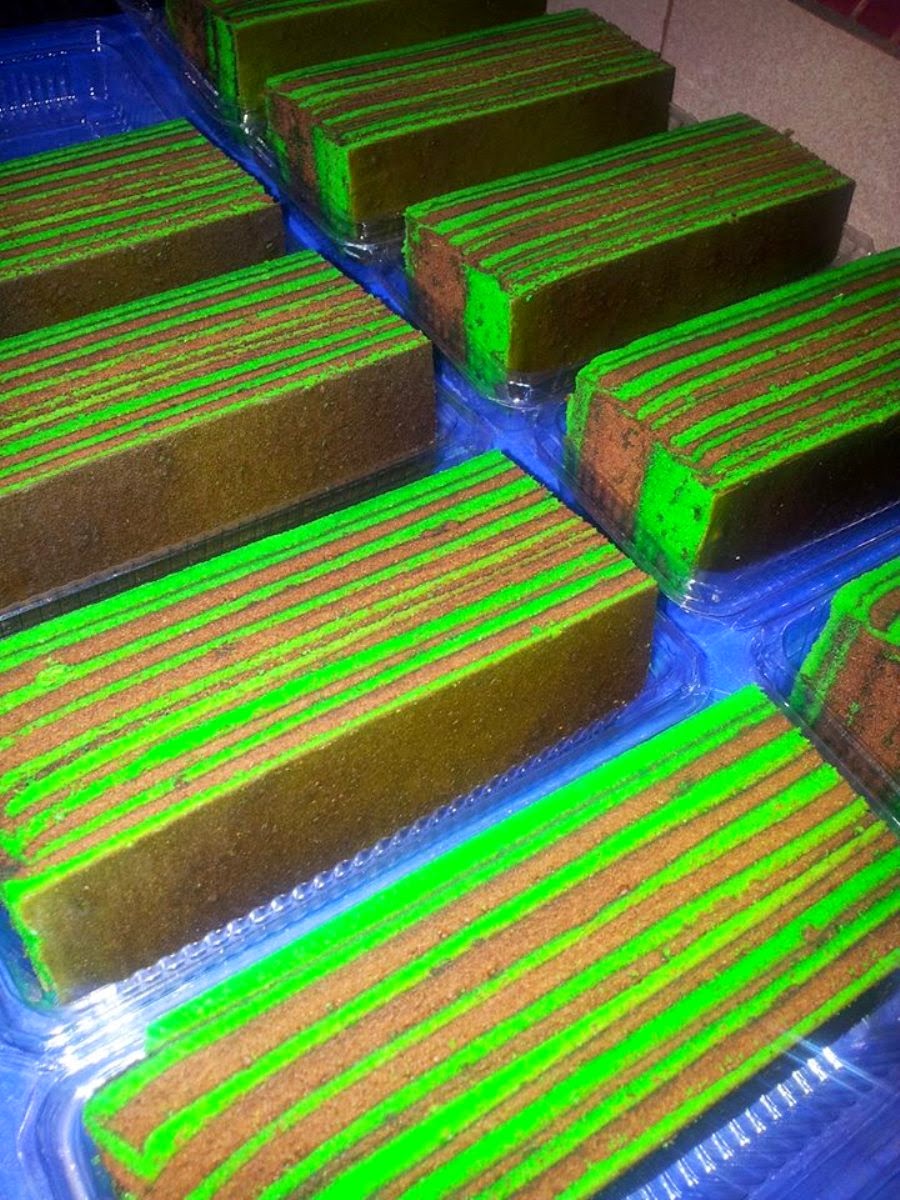 Raya Celebration 2023: Dayang Kek Lapis Sarawak - Pandan Choc