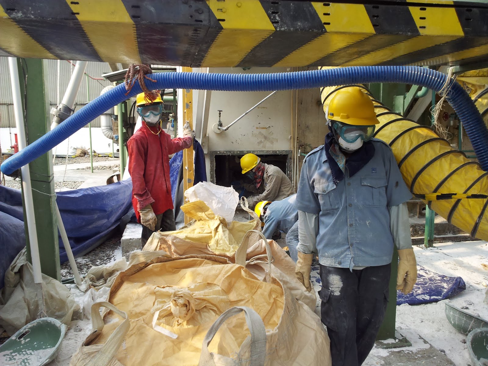 SOLUSI PANAS: PERLITE FOR COLD BOX ( Discharge & Filling perlite to ...