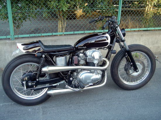 Custom Motorcycles: ESTILO: Brat Style (Custom)