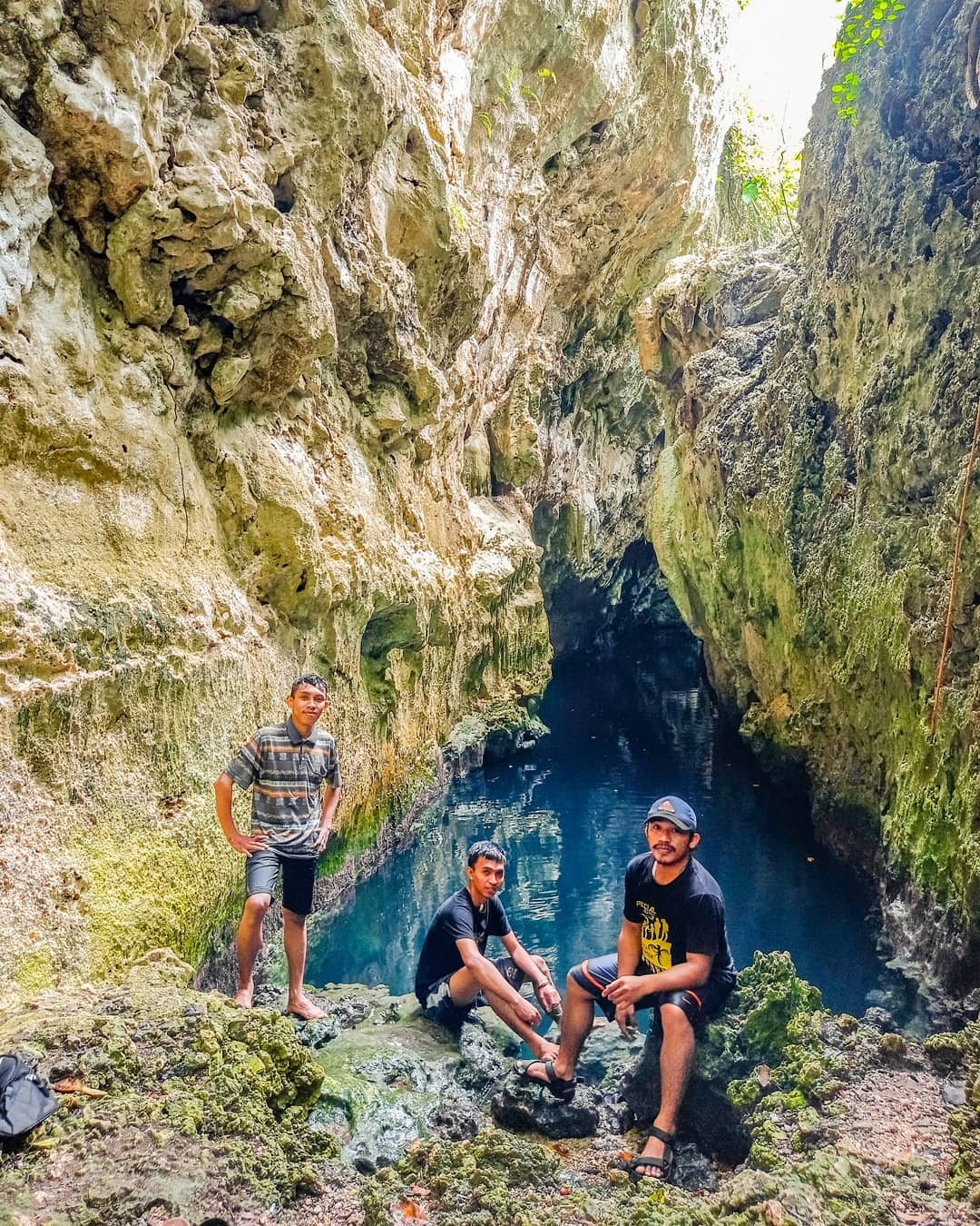 Gua Moko, Kota Baubau, Sulawesi Tenggara ~ KAMPURUI ADVENTURE