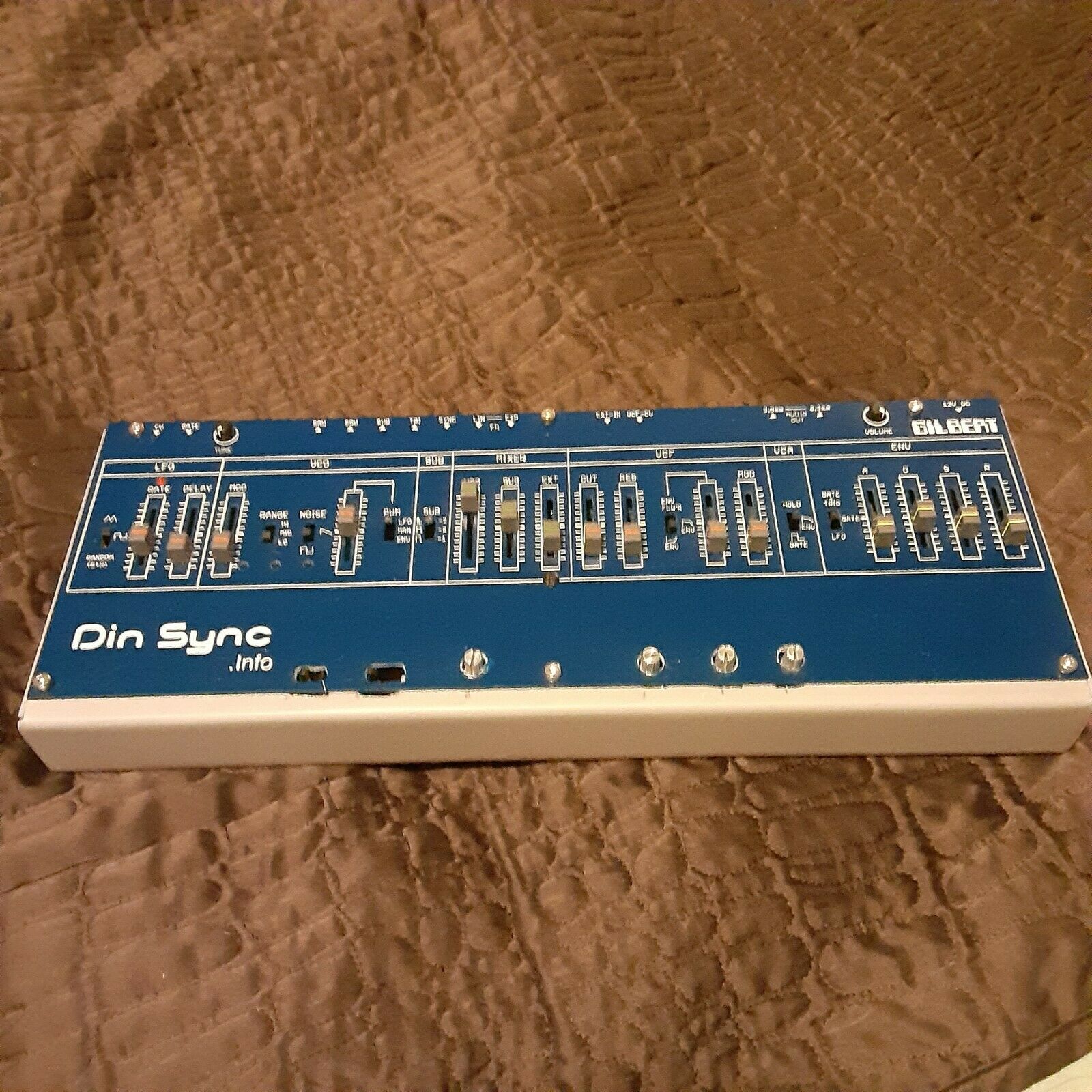 MATRIXSYNTH: Dinsync Gilbert