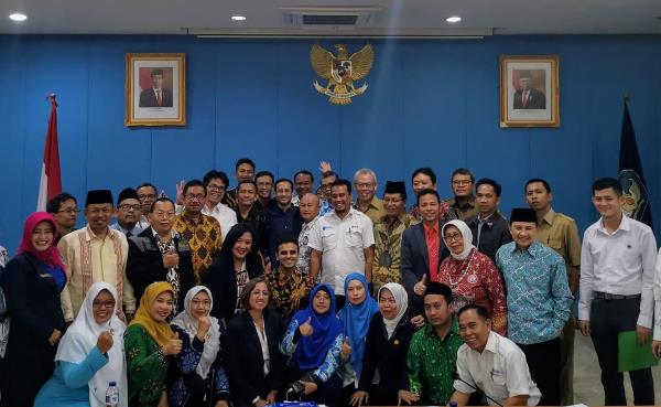 NADIEM MENDENGAR, Mendikbud Undang Khusus Ikatan Guru Indonesia (IGI ...