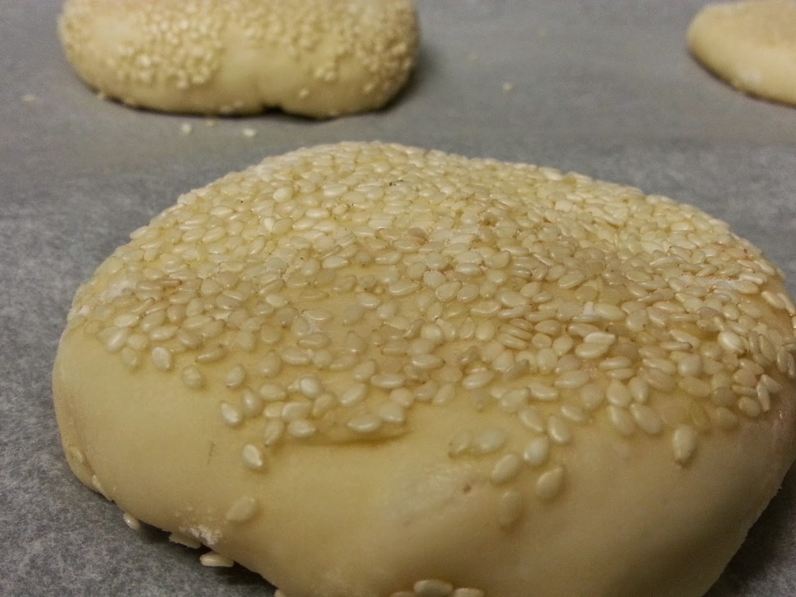 Pat's Kitchen Journal: Sesame crispy Bing ( baked)