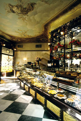 BCN Sunset: Mauri Pastisseria, Barcelona