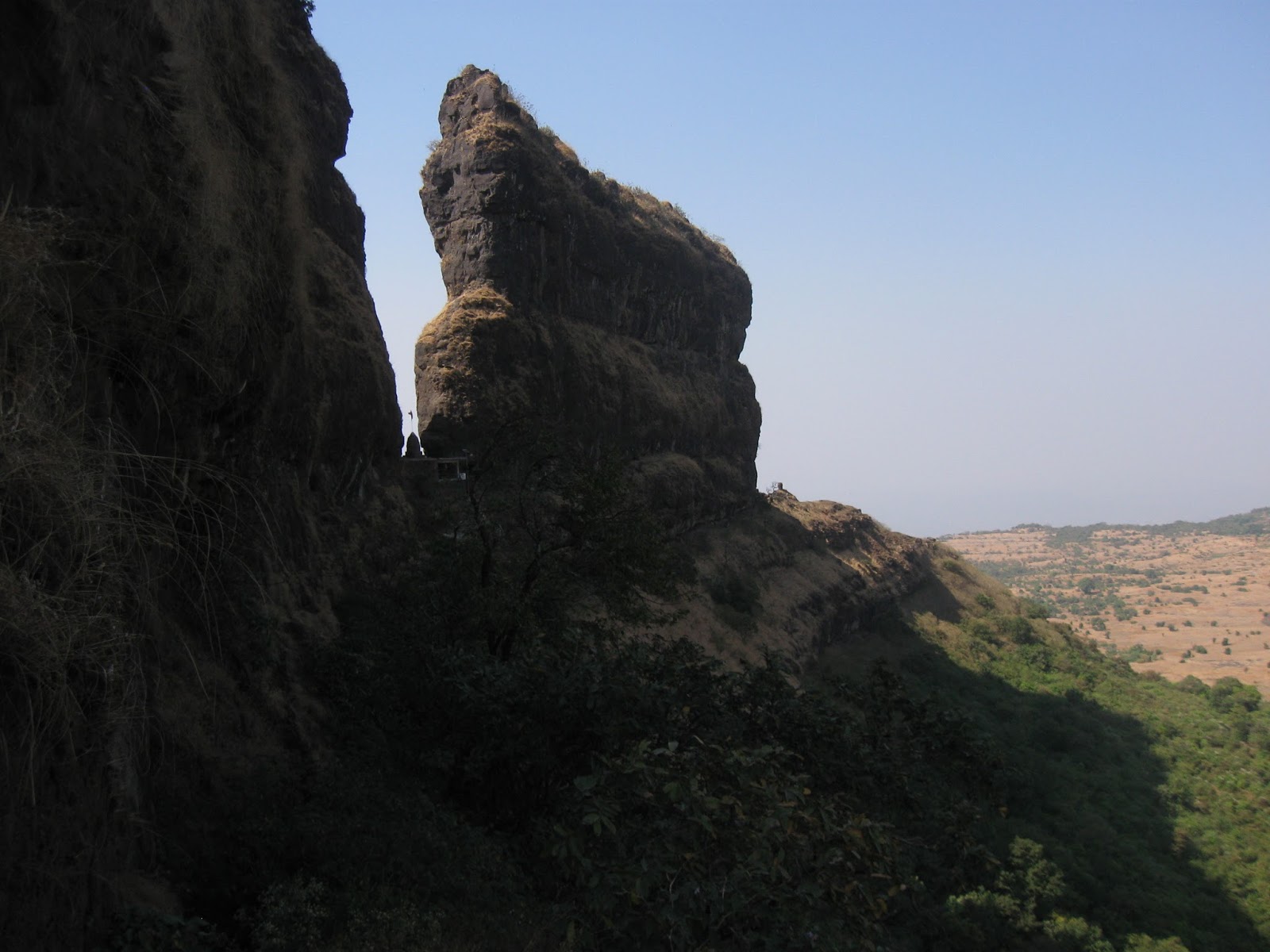 Rapid Uplift: Field Photos- Deccan Volcanics- Buttes And Rubbly Flow Tops