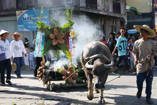 Marinduque Rising: Marinduque Street Festivals: Kadami na mandin