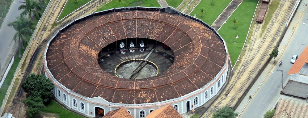 O TRUQUE: CONSTRUINDO UMA ROTUNDA REALISTA COM DEPÓSITOS DE LOCOMOTIVAS ...