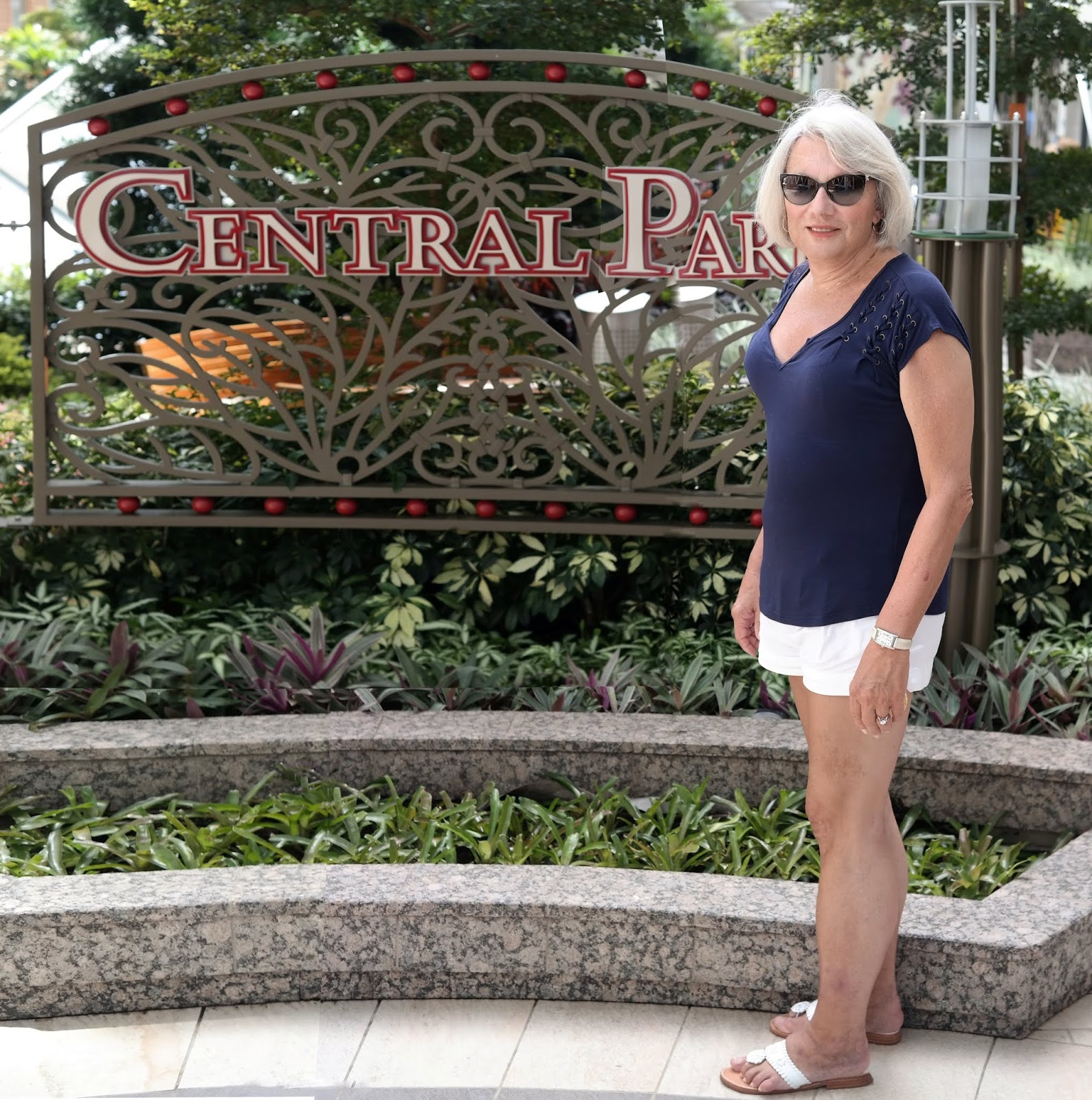 Rhonda's Escape: Symphony of the Seas - Cruising '19