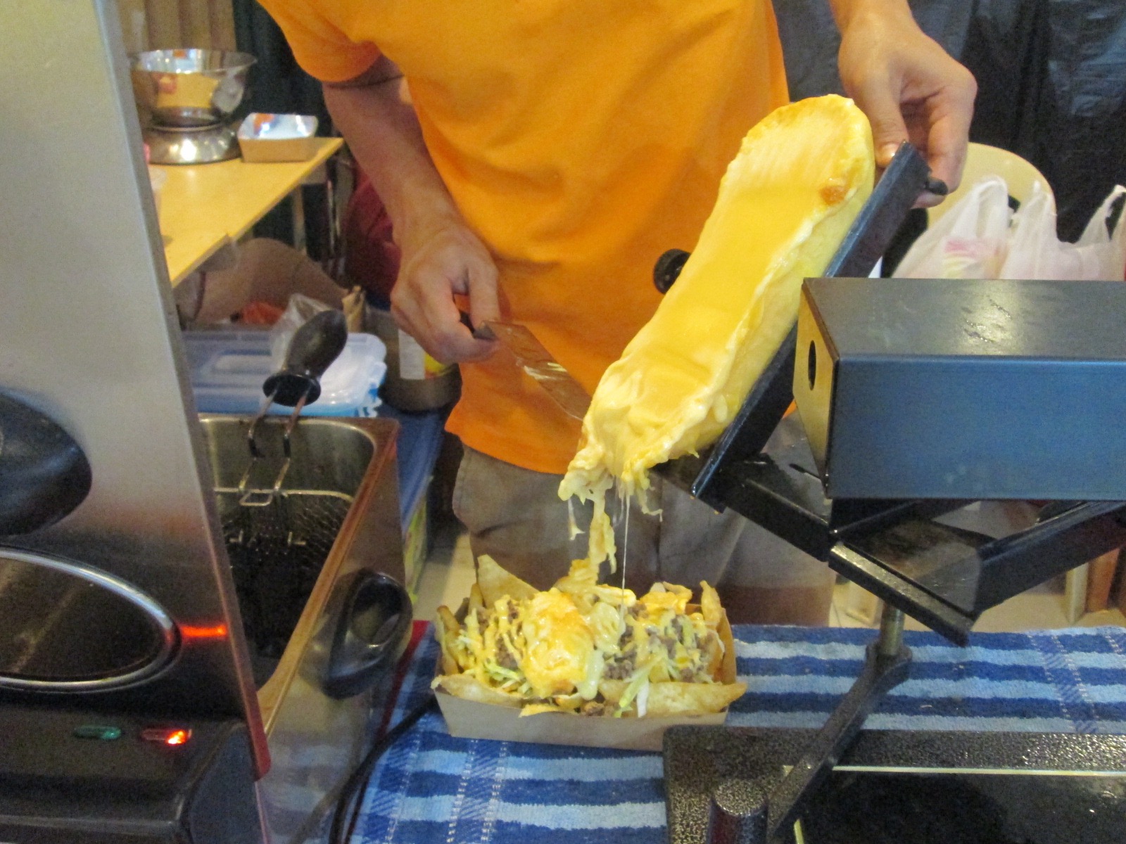 Philippinefails: Nachos Part 3: The Cheesoning