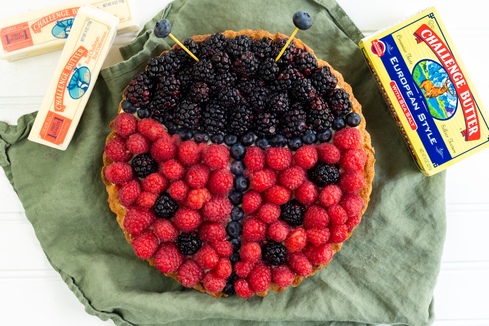 Kylee's Kitchen: Ladybug fruit tart