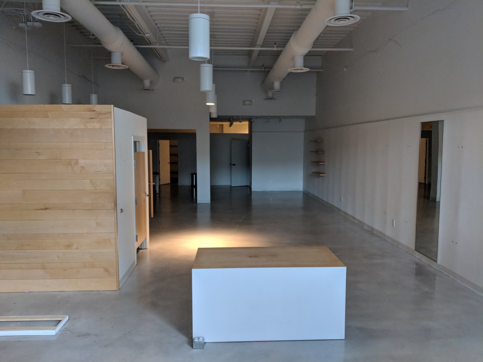 Robert Dyer @ Bethesda Row: Ministry closes at Bethesda Row (Photos) Robert Dyer @ Bethesda Row: Ministry closes at Bethesda Row (Photos)
