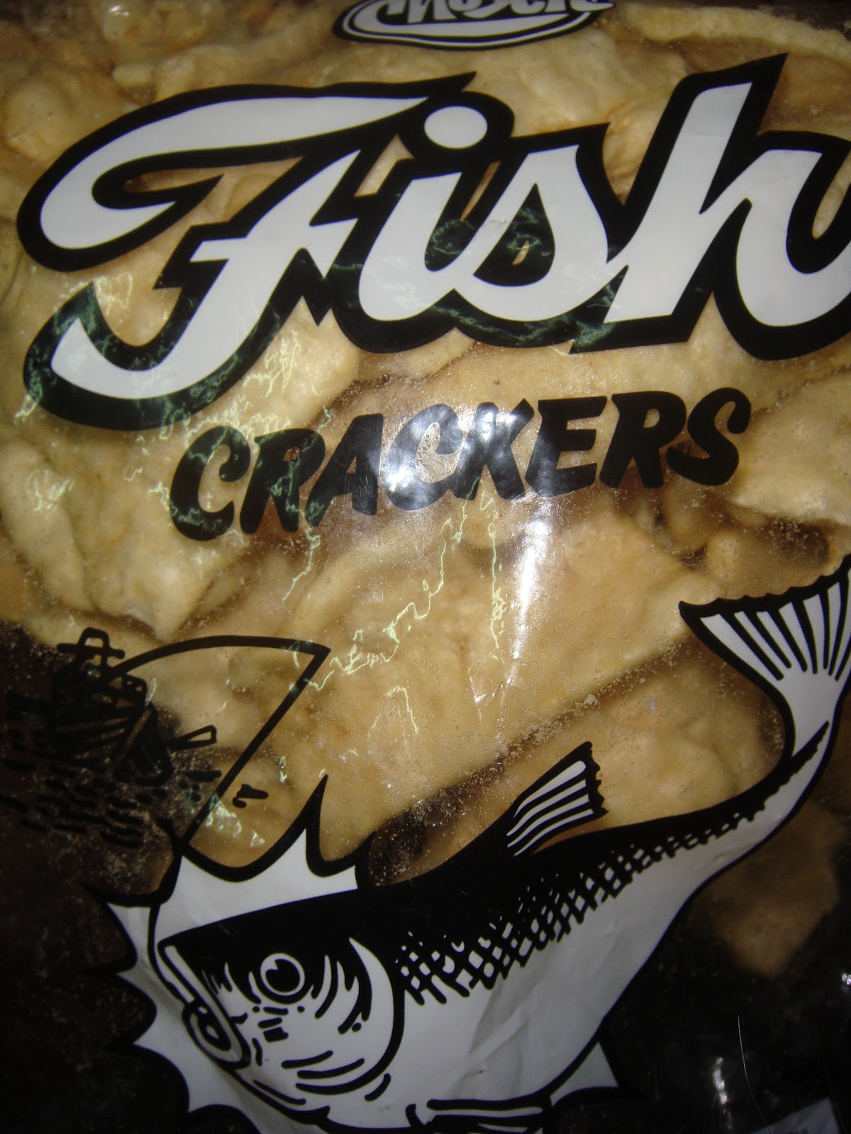 Supersupergirl's Food Reviews: CHOSEN Fish crackers
