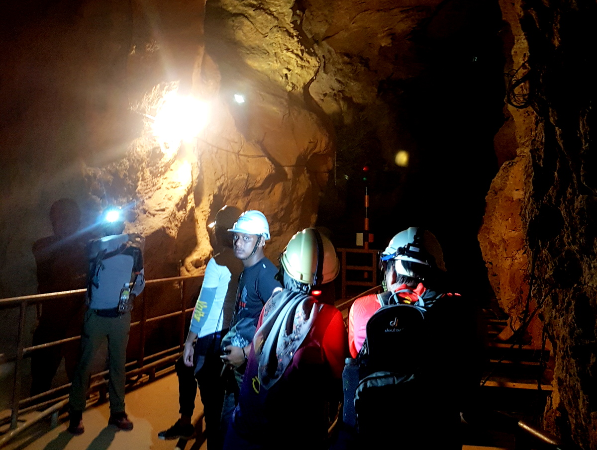 Travelholic: Perlis | Kelam Cave or Gua Kelam