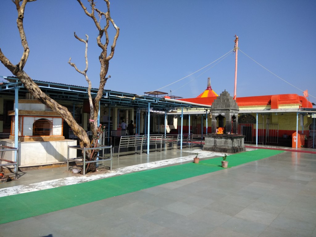 Hindu Temples of India: Renuka Temple, Mahur, Maharashtra