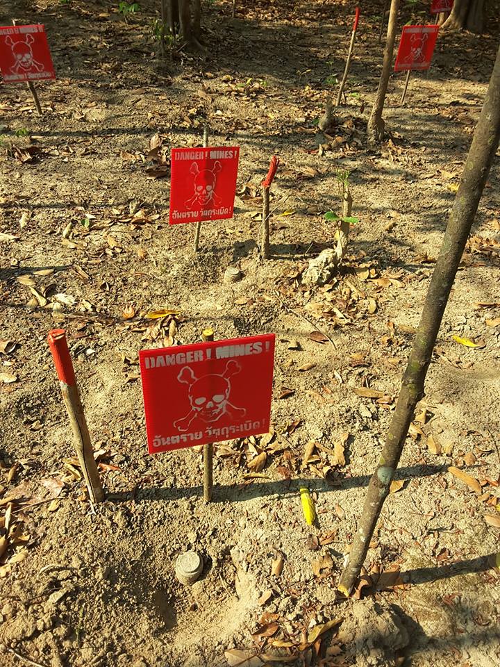 Bernamaians...: Berdepan bahaya periuk api...