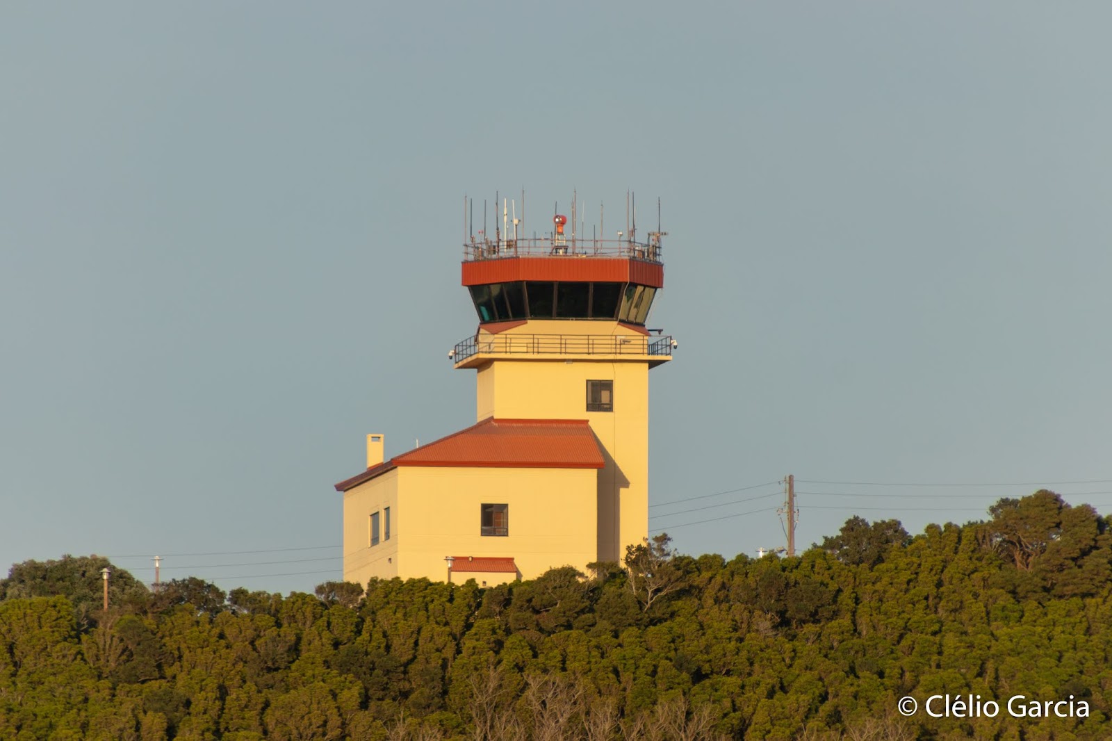 ATC Lajes ( Torre de Controlo das Lajes )