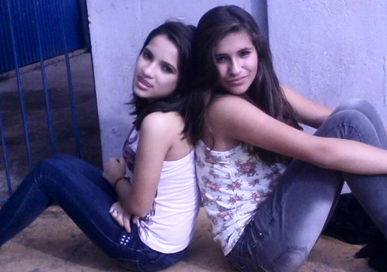 Thaina soouza ♥: thayna louzada e thaina souza ♥ 2012**