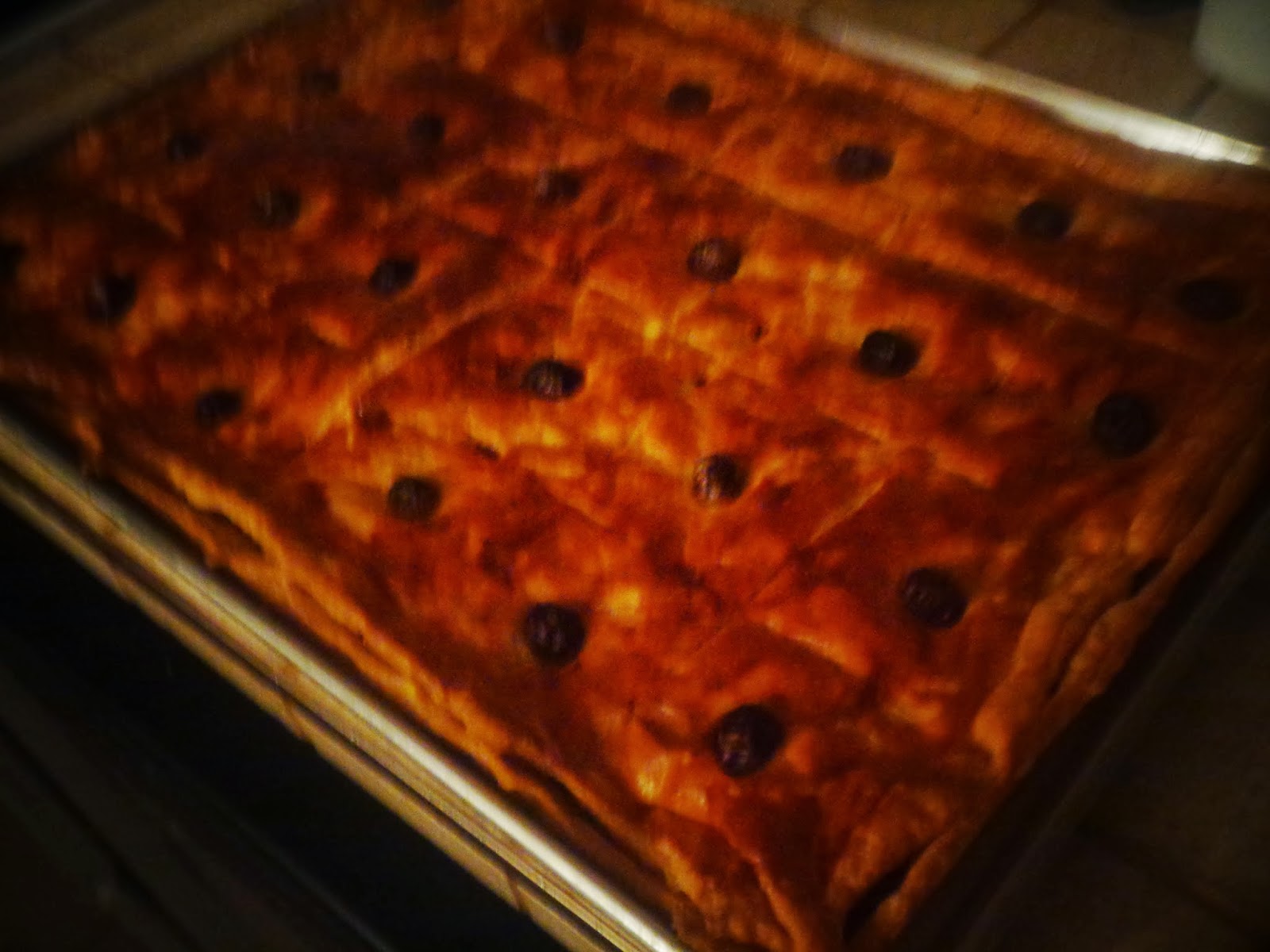 Pâtisserie, boulangerie, viennoiserie, brioche, pizza et bien d'autres: Pizza couverte à base de ...