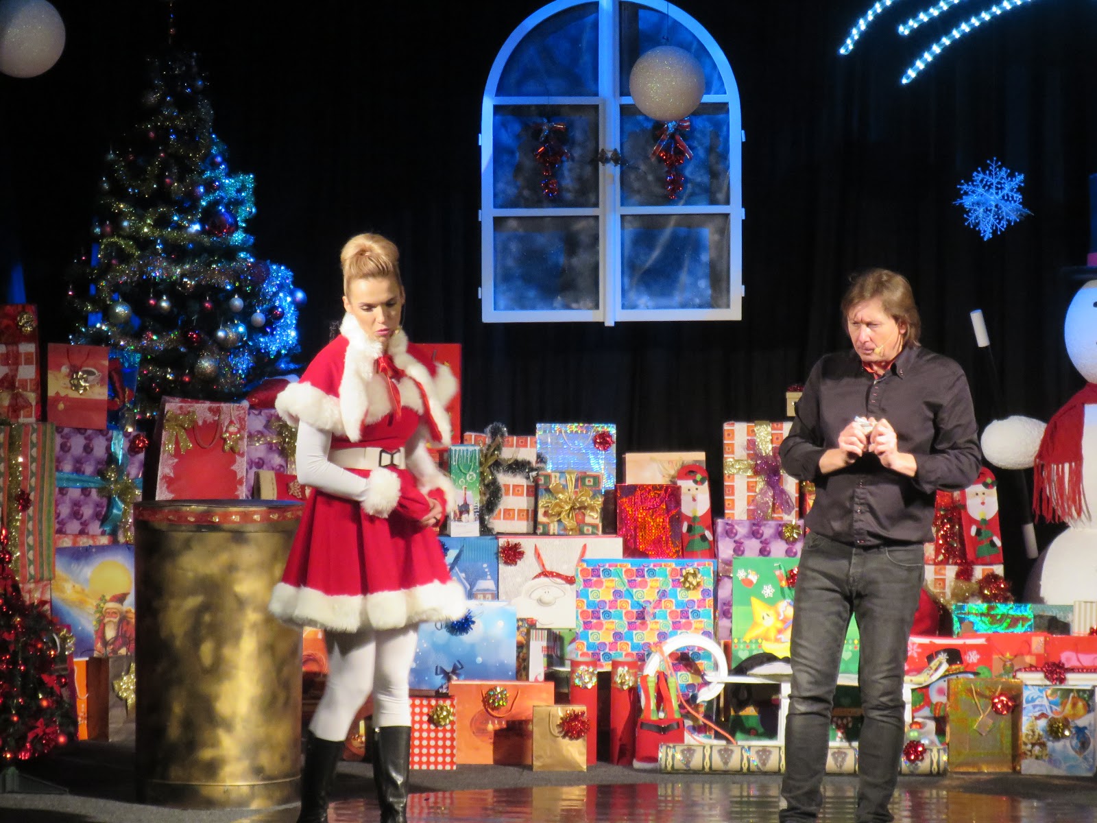 DIVADLO KOUZEL PAVLA KOŽÍŠKA - Kouzelné Vánoce aneb já nejsem Ježíšek ale Kožíšek + ZRCADLOVÝ ...