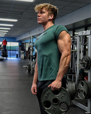 the beauty of male muscle: Joseph