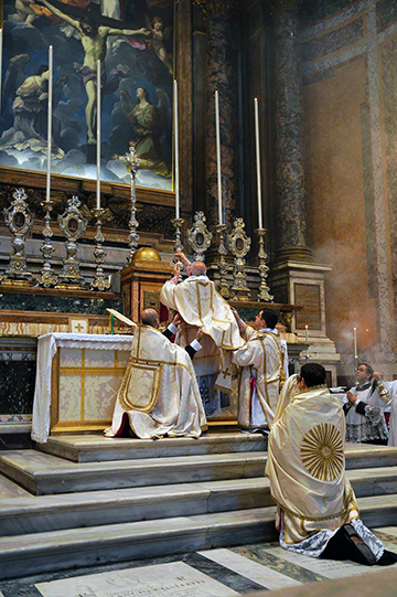 CATHOLICVS: Santa Misa Tridentina Pontifical oficiada por el Abad de ...