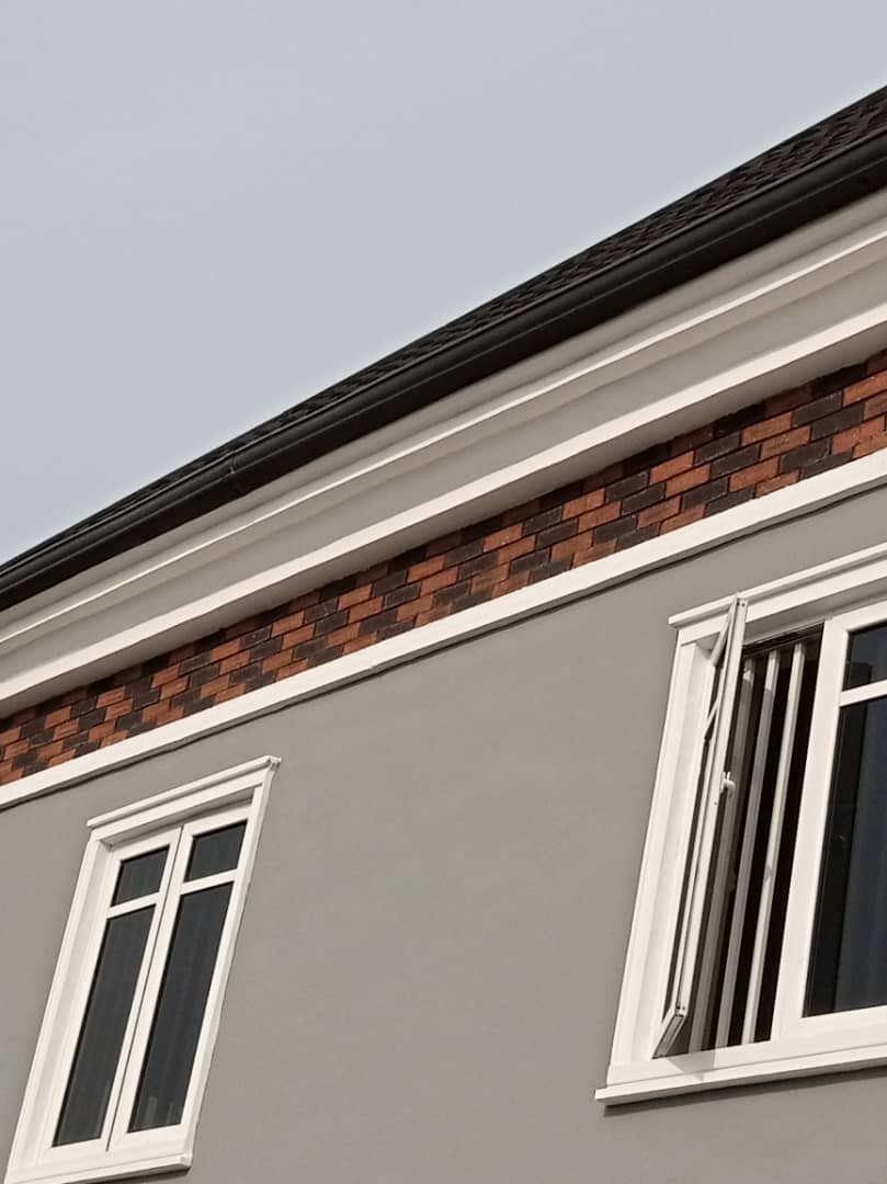 South African Bricks Installation and polishing ongoing in Warri Delta ...